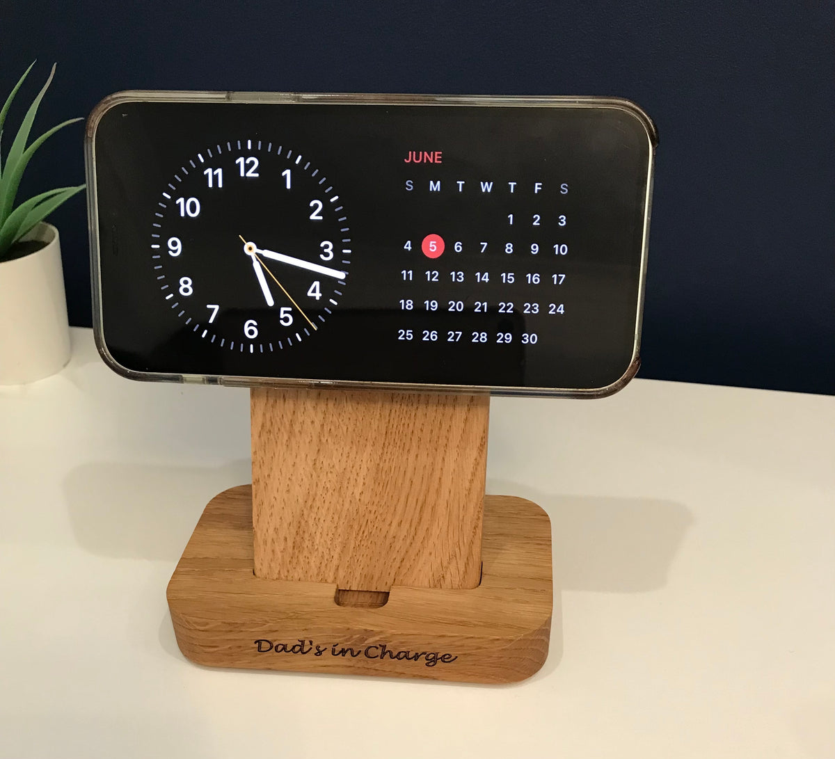 iPhone MagSafe charging stand, wooden docking station, Qi2 wireless ch ...